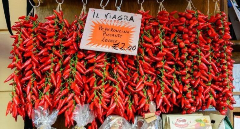 Pepperoncini: Italian Masterpiece Peppers - Substitute and Recipes