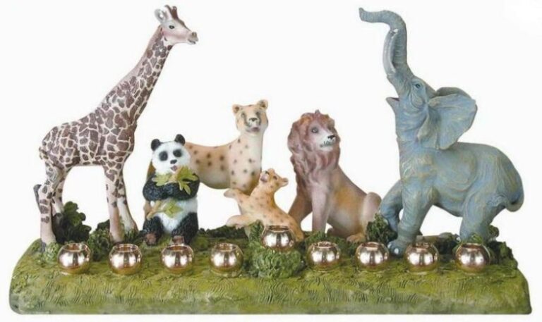 Top 5 Gifts For Your Jewish Friend - Hanukkah Dreidel - Animal Menorahs