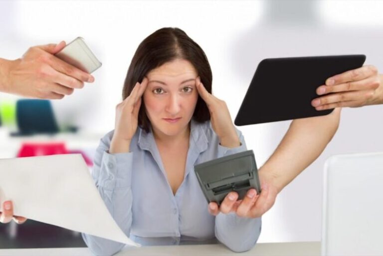 How To Fight Off Office Distractions - Demotix.com