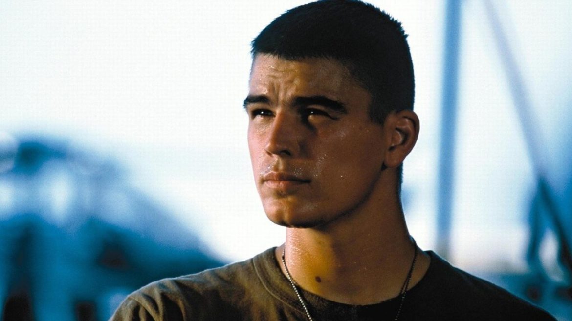 Hollywood Charmer Josh Hartnett Is Coming Back on the Big Screen ...