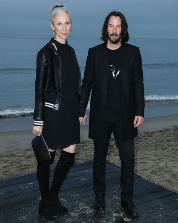 Keanu Reeves and His Girlfriend Have a Similar Fashion Taste - Demotix.com