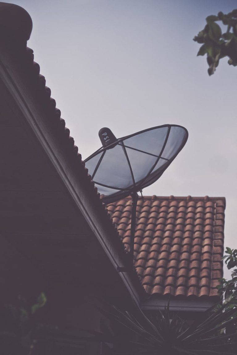 5 Ways to Boost Your TV Antenna Signal - 2024 Guide - Demotix.com