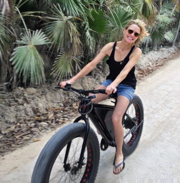 "House of Cards" Star Enjoys Bike Ride With Her 18y Younger Husband ...