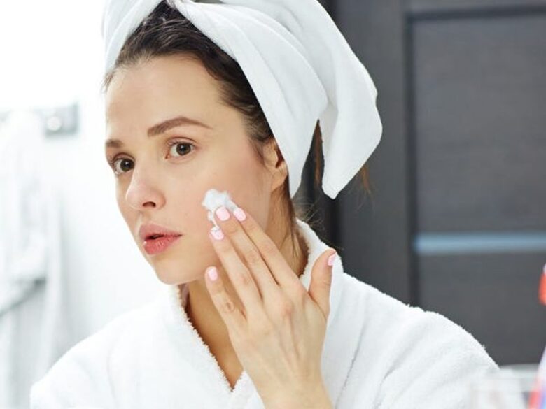 6 Most Common Signs that You Have Sensitive Skin - Demotix.com