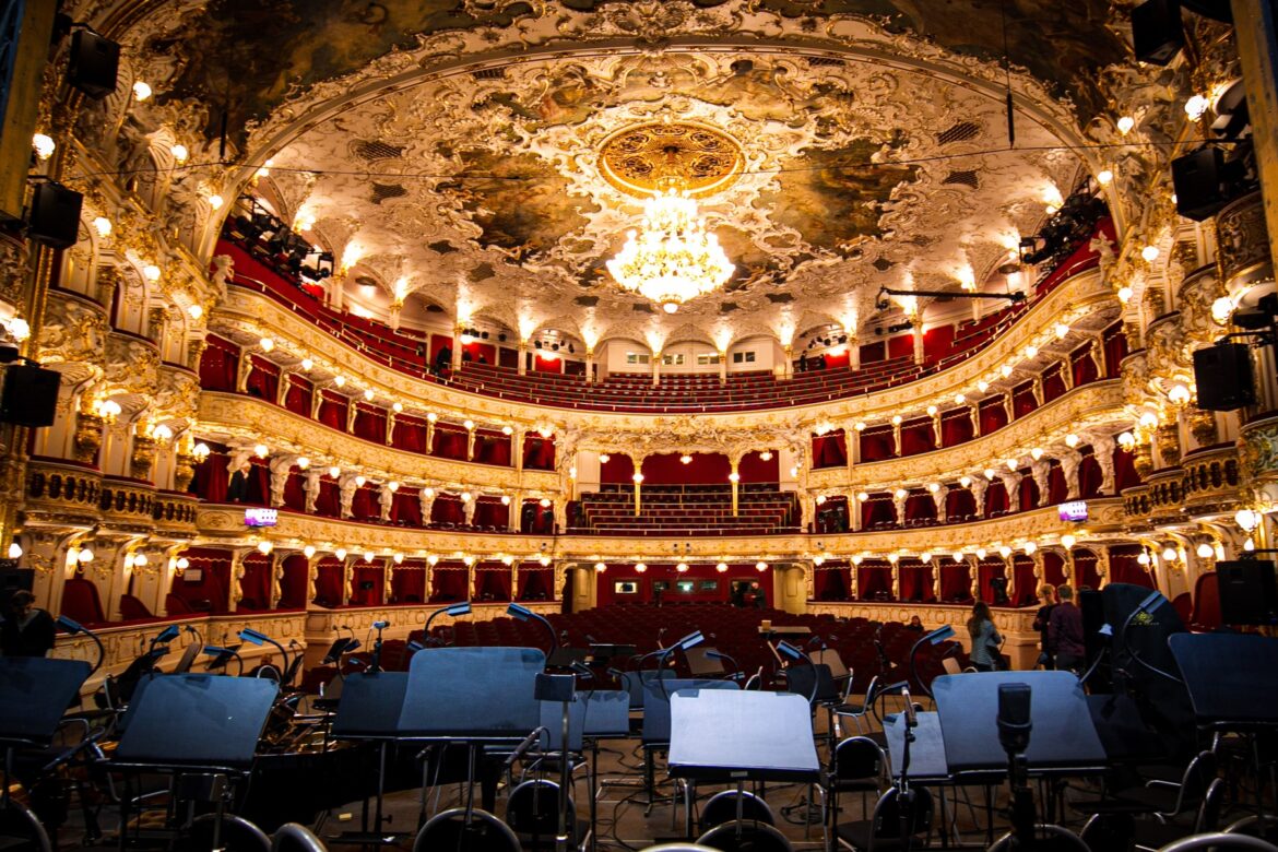 Prague Romantic Holiday: 9 Tips For Couples - Demotix.com