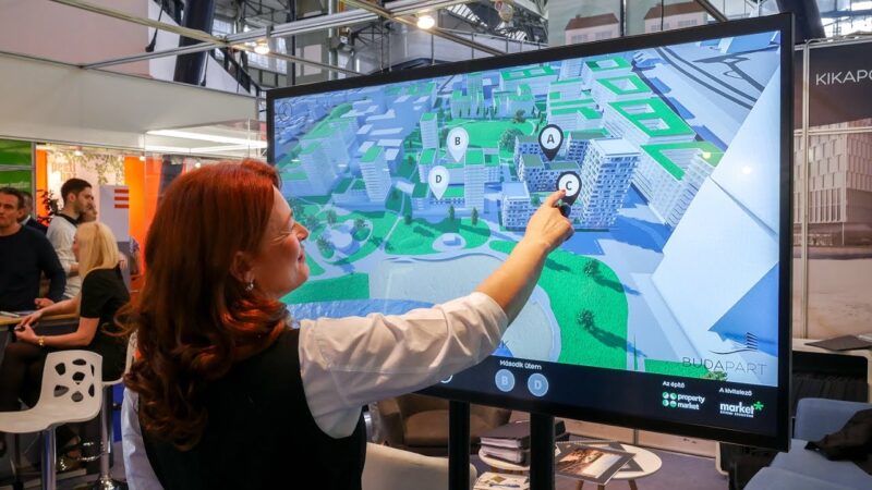 LED Display Screens For Real Estate Applications - 2024 Guide - Demotix.com