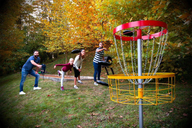 Disc Golf, and 5 Other Outdoor Games That Challenge Accuracy - Demotix.com