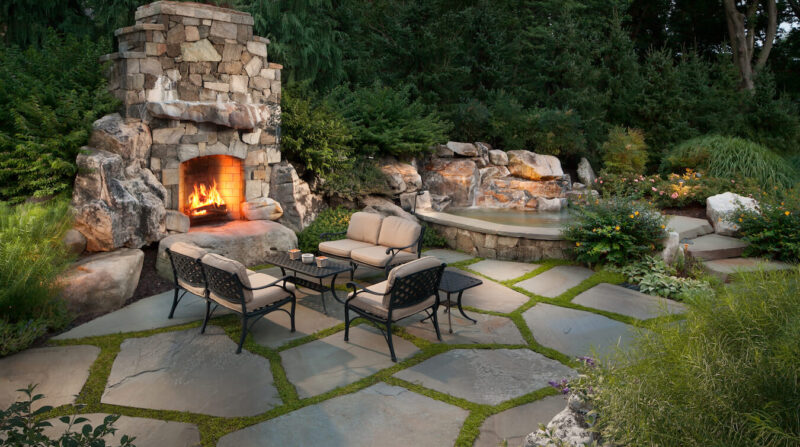 5 Best Outdoor Flooring Options For Your Patio - Demotix.com