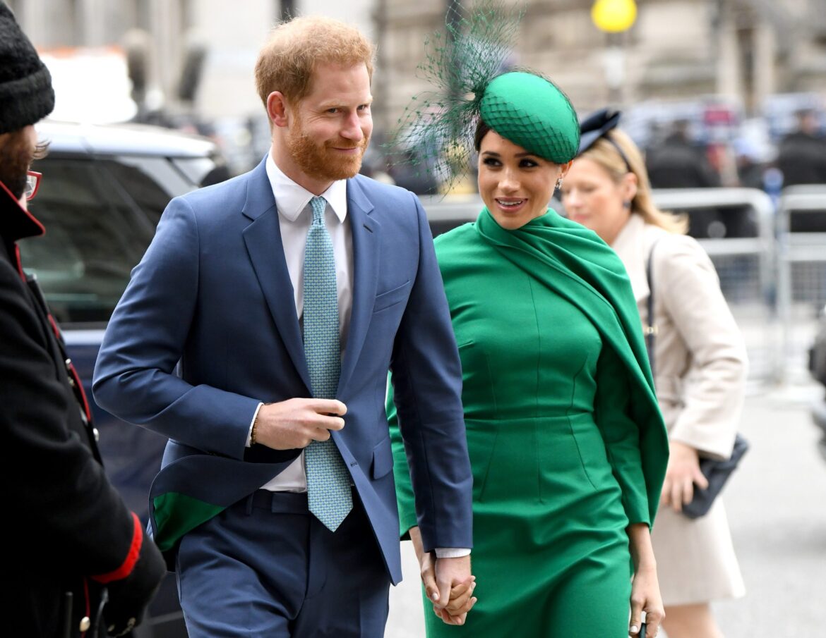 10 Most memorable Royal Ladies Green outfits - Demotix.com
