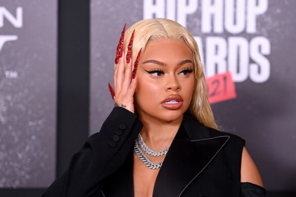 Cardi B Shows Her Natural Hair Without Extensions - DemotiX