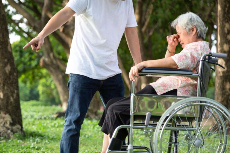 4 Things To Do If You Suspect Nursing Home Physical Abuse - Demotix.com