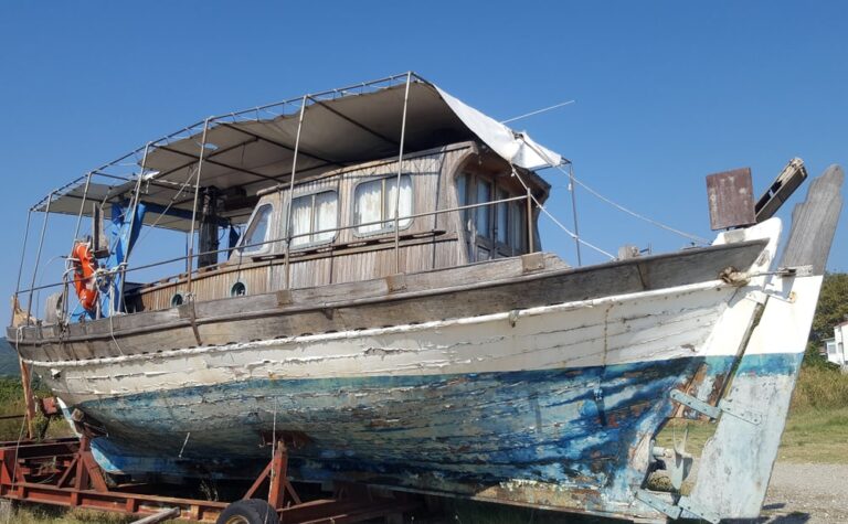 6 Tips For Getting Your Old Boat Back Into Shape - Demotix.com