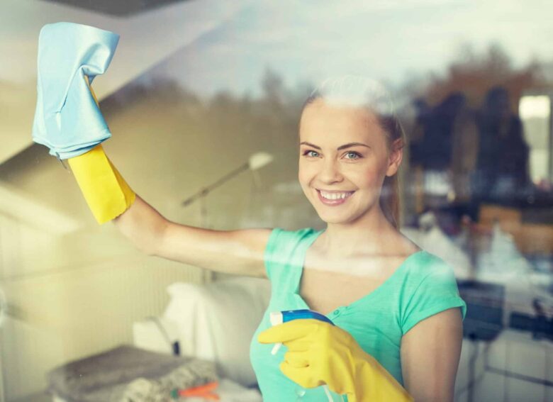 T-Shirt Rags Are The Best Choice For Cleaning Glass Surfaces
